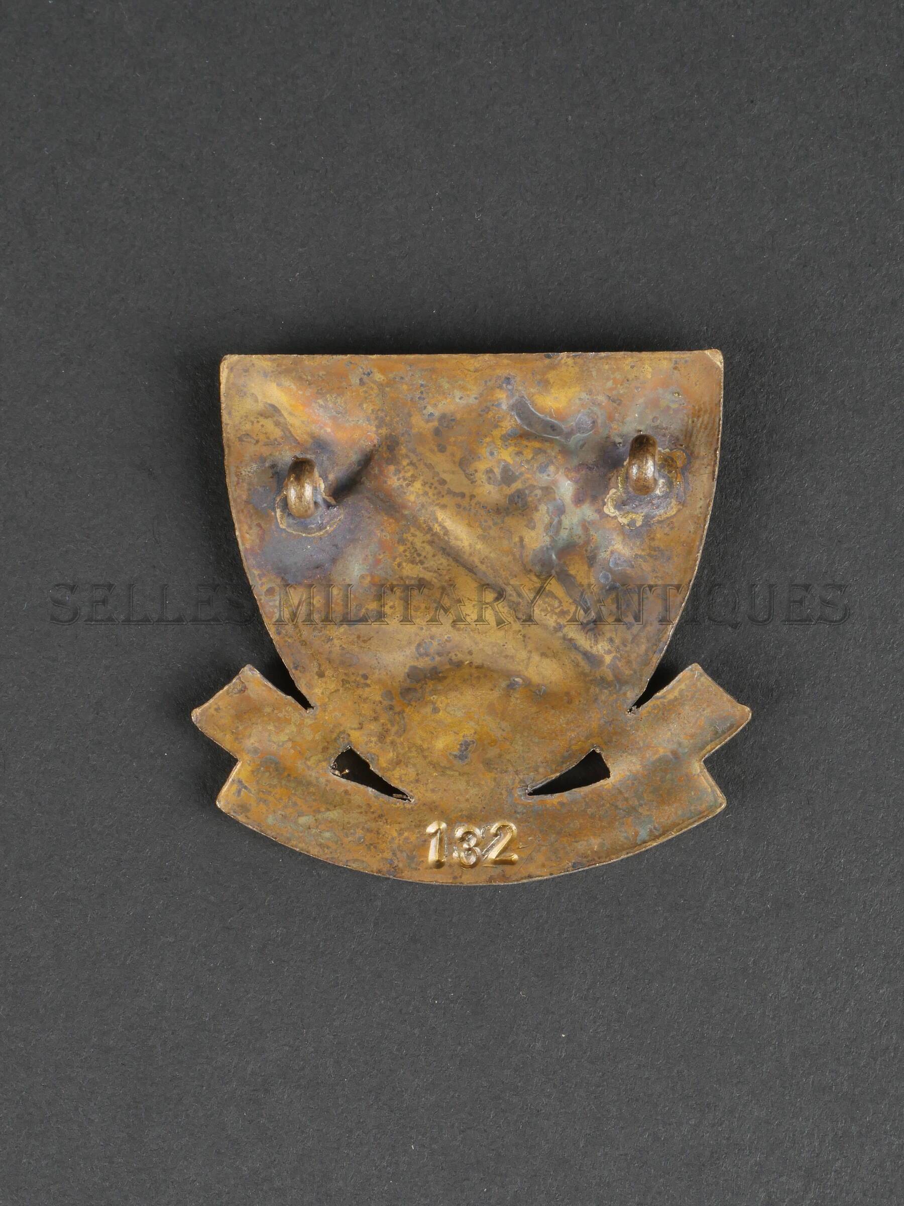 Cap badge 1er B.F.M. n°4 commando Kieffer français - Selles Military ...