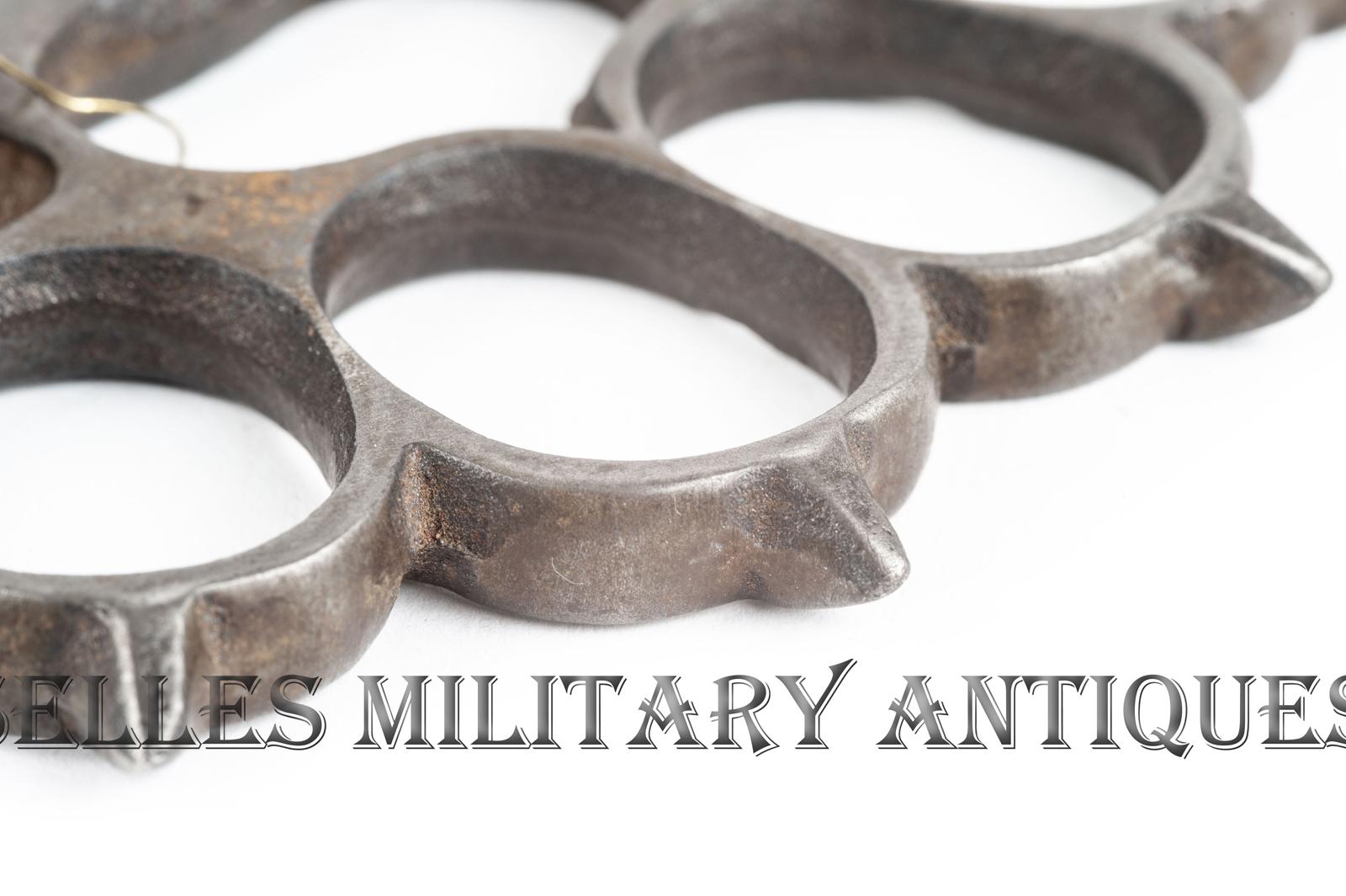 Coup de poing de combat US - Selles Military Antiques Coup de poing de combat US - Selles Military Antiques